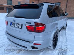 Grey BMW X5 2008 in Tallinn, with an engine capacity of 3.00 L and mileage of 402 thousand km for 9300 €, photo 11 on AUTOMOTO.COM.LV