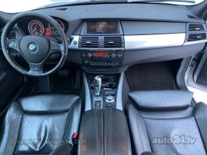 Grey BMW X5 2008 in Tallinn, with an engine capacity of 3.00 L and mileage of 402 thousand km for 9300 €, photo 12 on AUTOMOTO.COM.LV