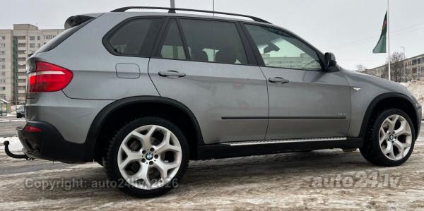 Grey BMW X5 2008 in Narva, with an engine capacity of 3.00 L and mileage of 425 thousand km for 5999 €, photo 4 on AUTOMOTO.COM.LV