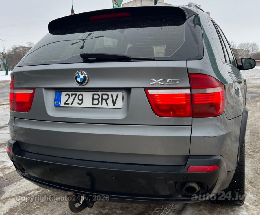 Grey BMW X5 2008 in Narva, with an engine capacity of 3.00 L and mileage of 425 thousand km for 5999 €, photo 5 on AUTOMOTO.COM.LV