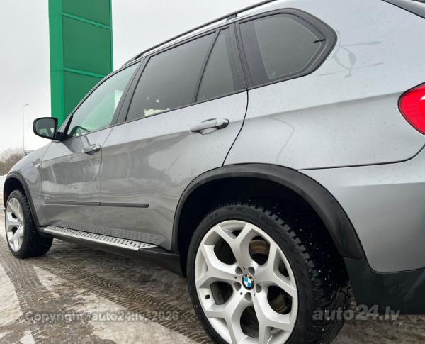 Grey BMW X5 2008 in Narva, with an engine capacity of 3.00 L and mileage of 425 thousand km for 5999 €, photo 7 on AUTOMOTO.COM.LV