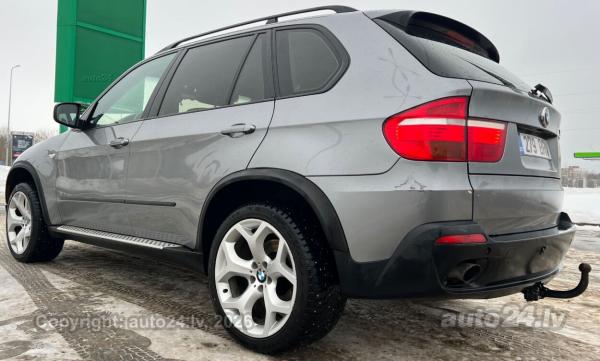 Grey BMW X5 2008 in Narva, with an engine capacity of 3.00 L and mileage of 425 thousand km for 5999 €, photo 8 on AUTOMOTO.COM.LV