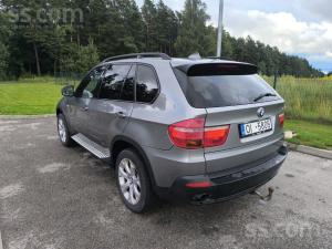 Pelēks BMW X5 2008 Rīga, ar dzinēja tilpumu 3.00 L un nobraukumu 0 tūkst. km par 5400 €, foto 4 vietnē AUTOMOTO.COM.LV