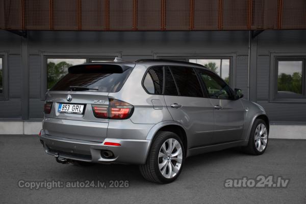 Pelēks BMW X5 2008 Tartu, ar dzinēja tilpumu 3.00 L un nobraukumu 278 tūkst. km par 8500 €, foto 4 vietnē AUTOMOTO.COM.LV