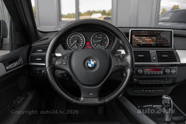Pelēks BMW X5 2008 Tartu, ar dzinēja tilpumu 3.00 L un nobraukumu 278 tūkst. km par 8500 €, foto 9 vietnē AUTOMOTO.COM.LV