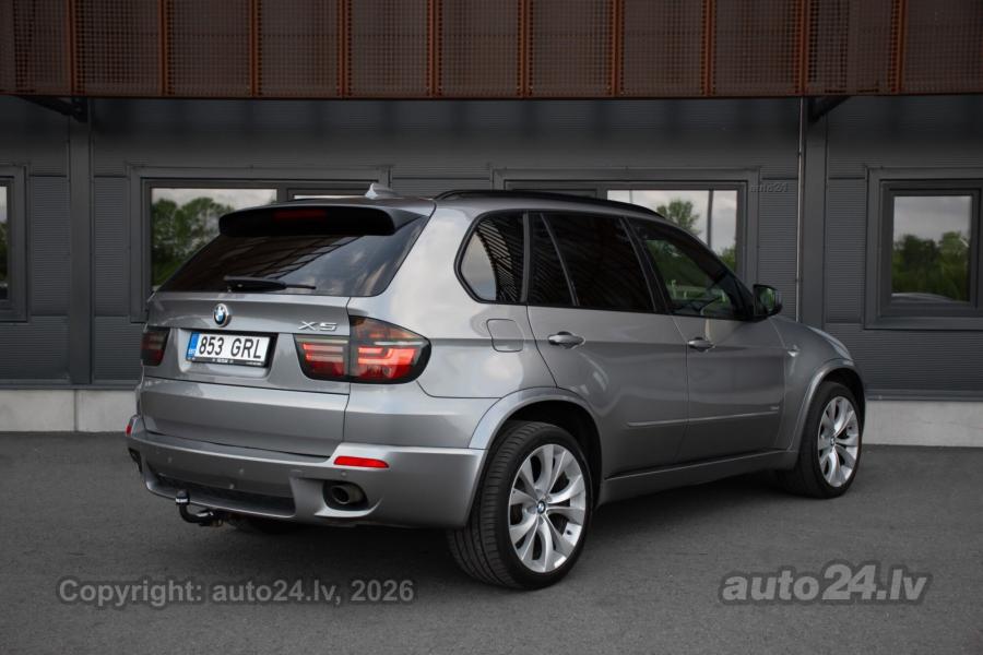 Pelēks BMW X5 2008 Tartu, ar dzinēja tilpumu 3.00 L un nobraukumu 278 tūkst. km par 8500 €, foto 5 vietnē AUTOMOTO.COM.LV