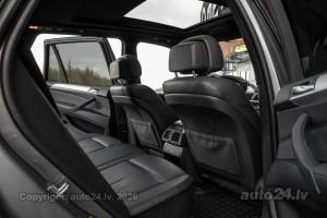 Pelēks BMW X5 2008 Tartu, ar dzinēja tilpumu 3.00 L un nobraukumu 278 tūkst. km par 8500 €, foto 13 vietnē AUTOMOTO.COM.LV