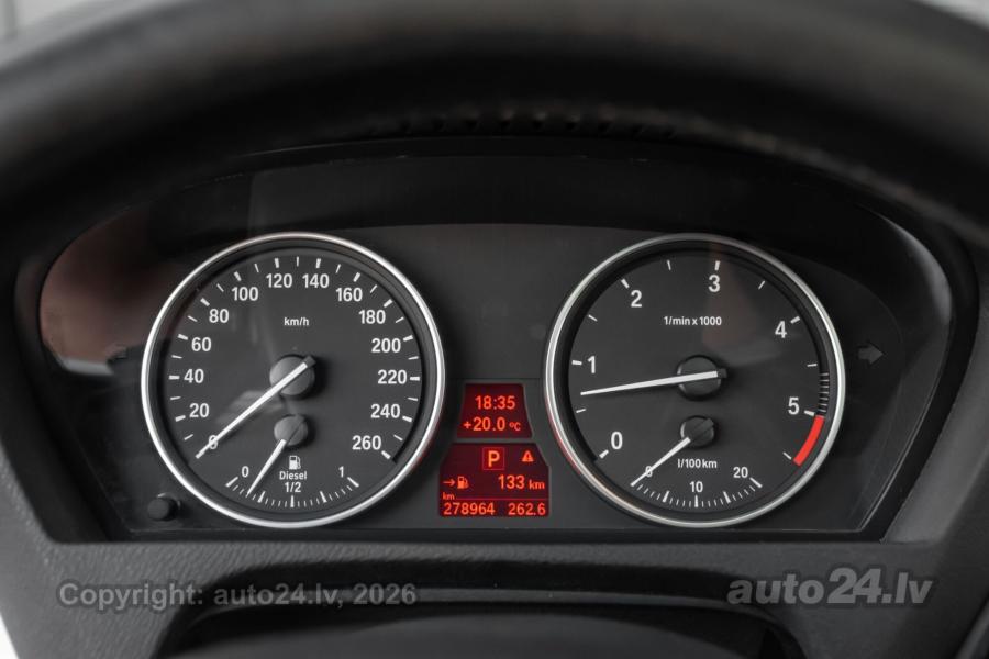 Pelēks BMW X5 2008 Tartu, ar dzinēja tilpumu 3.00 L un nobraukumu 278 tūkst. km par 8500 €, foto 17 vietnē AUTOMOTO.COM.LV