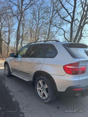 Pelēks BMW X5 2009 Tallina, ar dzinēja tilpumu 3.00 L un nobraukumu 345 tūkst. km par 7900 €, foto 3 vietnē AUTOMOTO.COM.LV