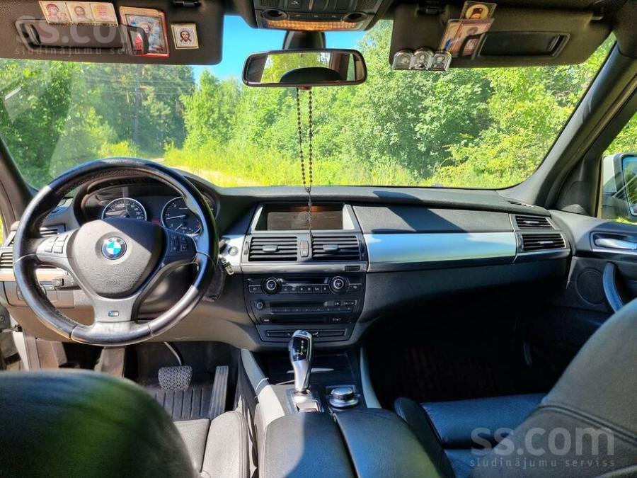 Pelēks BMW X5 2009 Rīga, ar dzinēja tilpumu 3.50 L un nobraukumu 275 tūkst. km par 13000 €, foto 8 vietnē AUTOMOTO.COM.LV