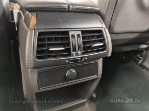 Pelēks BMW X5 2009 Viljandi, ar dzinēja tilpumu 3.00 L un nobraukumu 284 tūkst. km par 9790 €, foto 12 vietnē AUTOMOTO.COM.LV