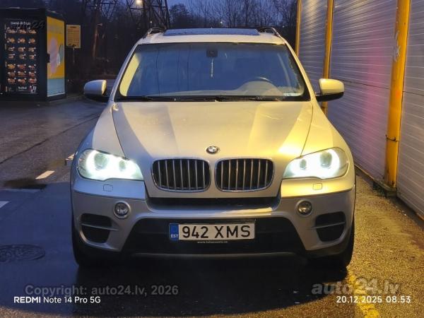 Pelēks BMW X5 2010 Tallina, ar dzinēja tilpumu 3.00 L un nobraukumu 313 tūkst. km par 7900 €, foto 1 vietnē AUTOMOTO.COM.LV