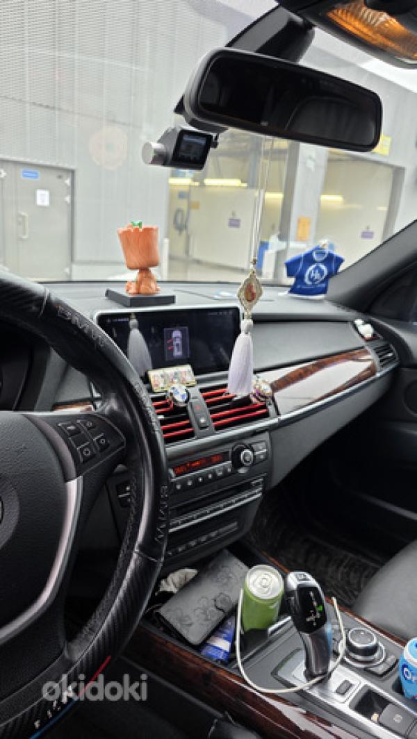 Pelēks BMW X5 2010 Kunda, ar dzinēja tilpumu 4.00 L un nobraukumu 356 tūkst. km par 21000 €, foto 4 vietnē AUTOMOTO.COM.LV