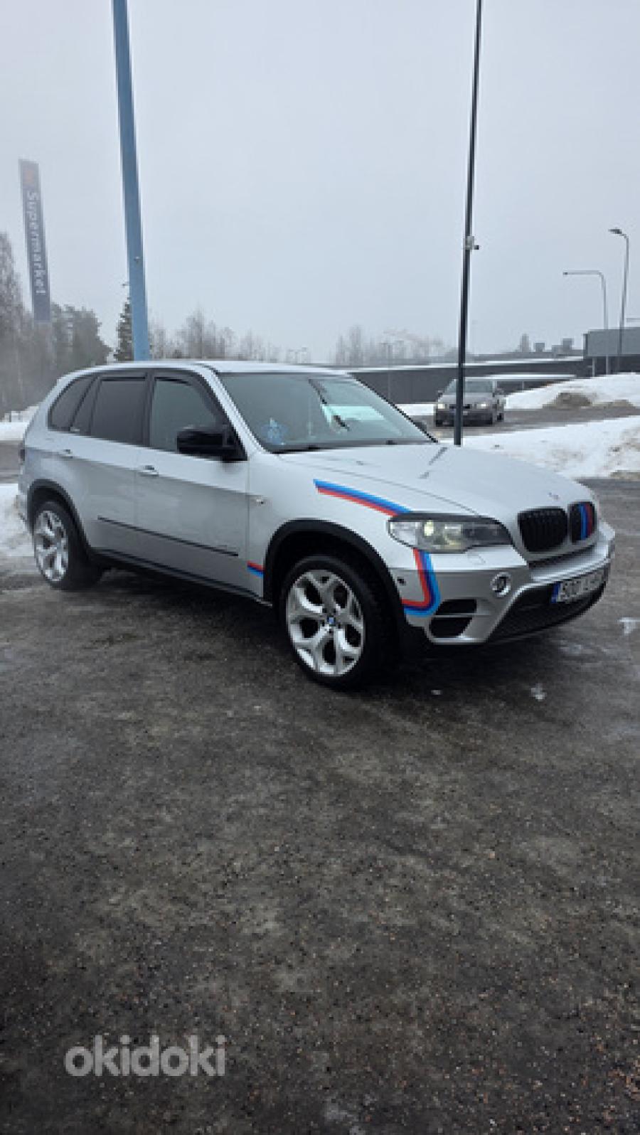 Pelēks BMW X5 2010 Kunda, ar dzinēja tilpumu 4.00 L un nobraukumu 356 tūkst. km par 21000 €, foto 8 vietnē AUTOMOTO.COM.LV