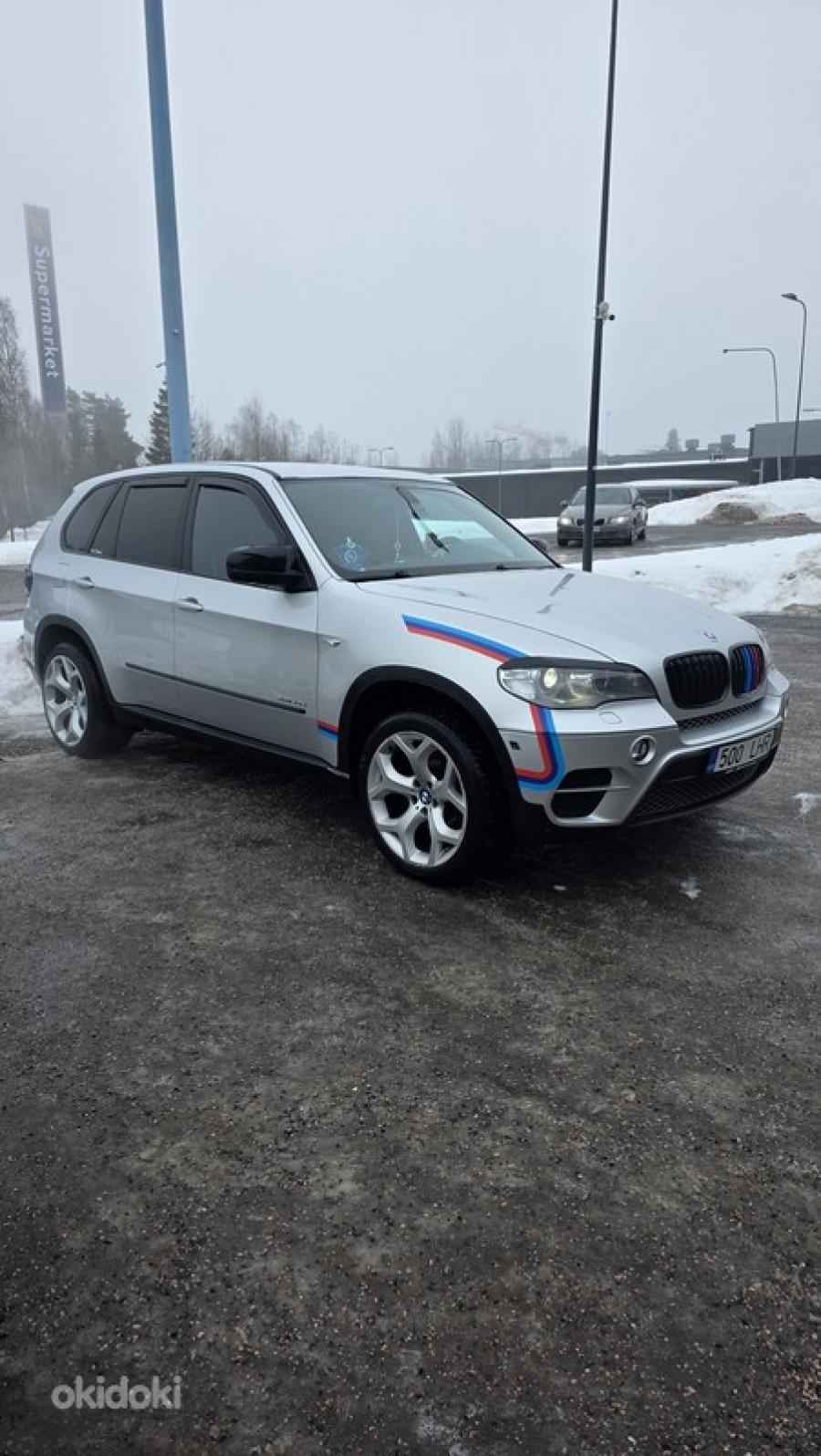 Pelēks BMW X5 2010 Kunda, ar dzinēja tilpumu 4.00 L un nobraukumu 356 tūkst. km par 21000 €, foto 23 vietnē AUTOMOTO.COM.LV