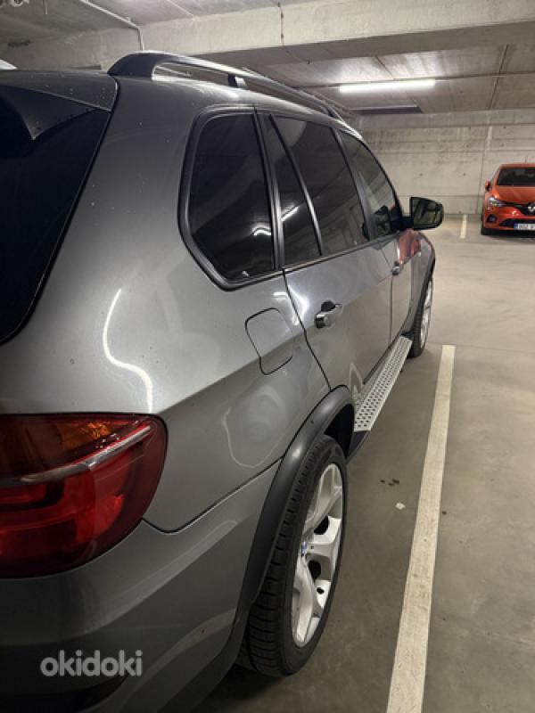 Grey BMW X5 2012 in Tallinn, with an engine capacity of 3.00 L and mileage of 280 thousand km for 12800 €, photo 3 on AUTOMOTO.COM.LV