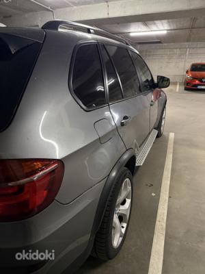 Pelēks BMW X5 2012 Tallina, ar dzinēja tilpumu 3.00 L un nobraukumu 280 tūkst. km par 12800 €, foto 4 vietnē AUTOMOTO.COM.LV