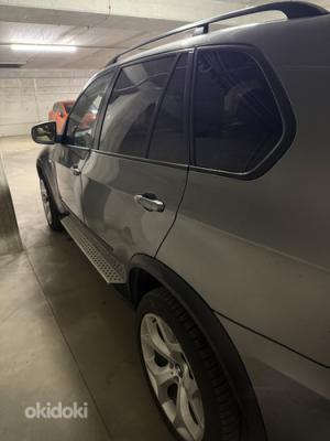 Pelēks BMW X5 2012 Tallina, ar dzinēja tilpumu 3.00 L un nobraukumu 280 tūkst. km par 12800 €, foto 5 vietnē AUTOMOTO.COM.LV