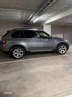 Pelēks BMW X5 2012 Tallina, ar dzinēja tilpumu 3.00 L un nobraukumu 280 tūkst. km par 12800 €, foto 13 vietnē AUTOMOTO.COM.LV