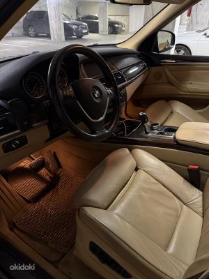 Pelēks BMW X5 2012 Tallina, ar dzinēja tilpumu 3.00 L un nobraukumu 280 tūkst. km par 12800 €, foto 14 vietnē AUTOMOTO.COM.LV
