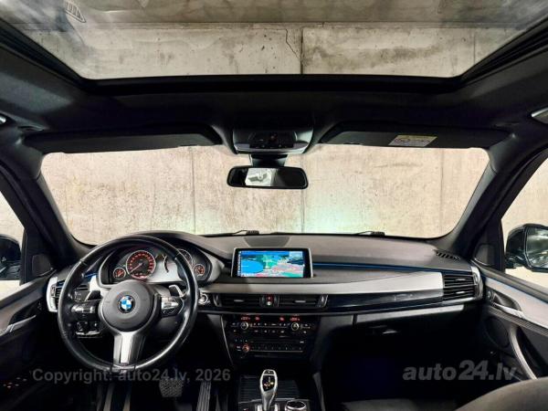Pelēks BMW X5 2013 Tallina, ar dzinēja tilpumu 3.00 L un nobraukumu 178 tūkst. km par 19995 €, foto 7 vietnē AUTOMOTO.COM.LV