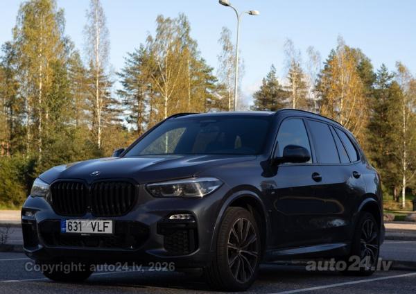 Pelēks BMW X5 2019 Tallina, ar dzinēja tilpumu 3.00 L un nobraukumu 122 tūkst. km par 44500 €, foto  vietnē AUTOMOTO.COM.LV