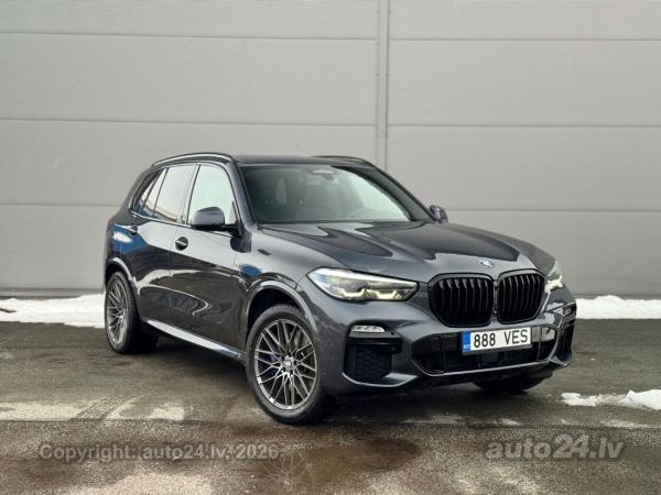 Grey BMW X5 2019 in Tallinn, with an engine capacity of 3.00 L and mileage of 201 thousand km for 38990 €, photo 2 on AUTOMOTO.COM.LV