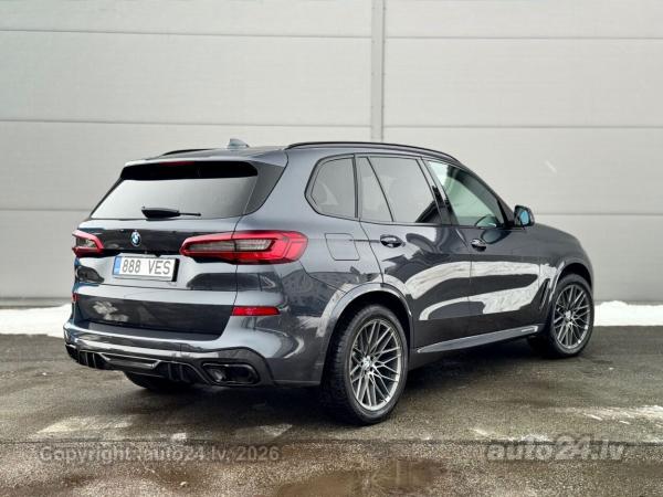 Grey BMW X5 2019 in Tallinn, with an engine capacity of 3.00 L and mileage of 201 thousand km for 38990 €, photo 4 on AUTOMOTO.COM.LV