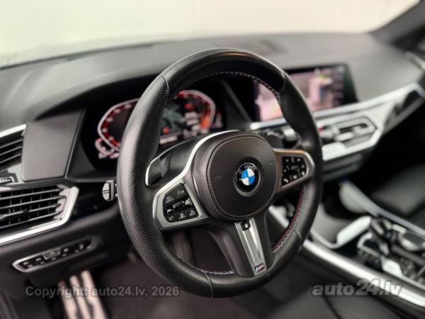 Grey BMW X5 2019 in Tallinn, with an engine capacity of 3.00 L and mileage of 201 thousand km for 38990 €, photo 10 on AUTOMOTO.COM.LV