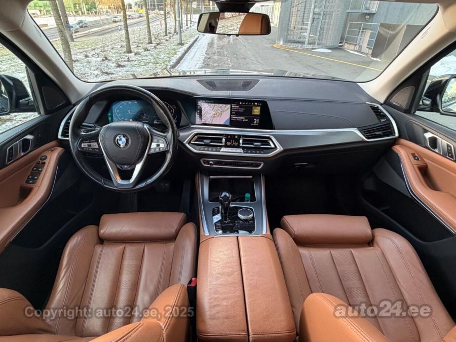 Pelēks BMW X5 2021 Tallina, ar dzinēja tilpumu 3.00 L un nobraukumu 104 tūkst. km par 56000 €, foto 8 vietnē AUTOMOTO.COM.LV