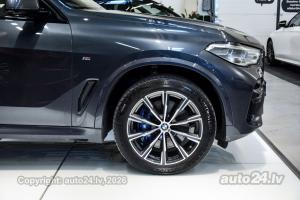 Pelēks BMW X5 2022 Tallina, ar dzinēja tilpumu 3.00 L un nobraukumu 153 tūkst. km par 56490 €, foto 8 vietnē AUTOMOTO.COM.LV