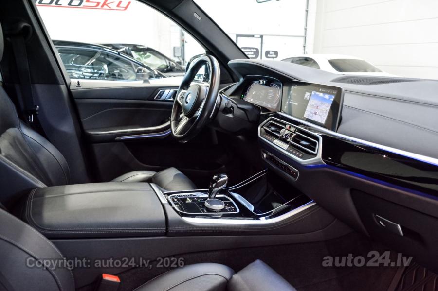 Pelēks BMW X5 2022 Tallina, ar dzinēja tilpumu 3.00 L un nobraukumu 153 tūkst. km par 56490 €, foto 11 vietnē AUTOMOTO.COM.LV