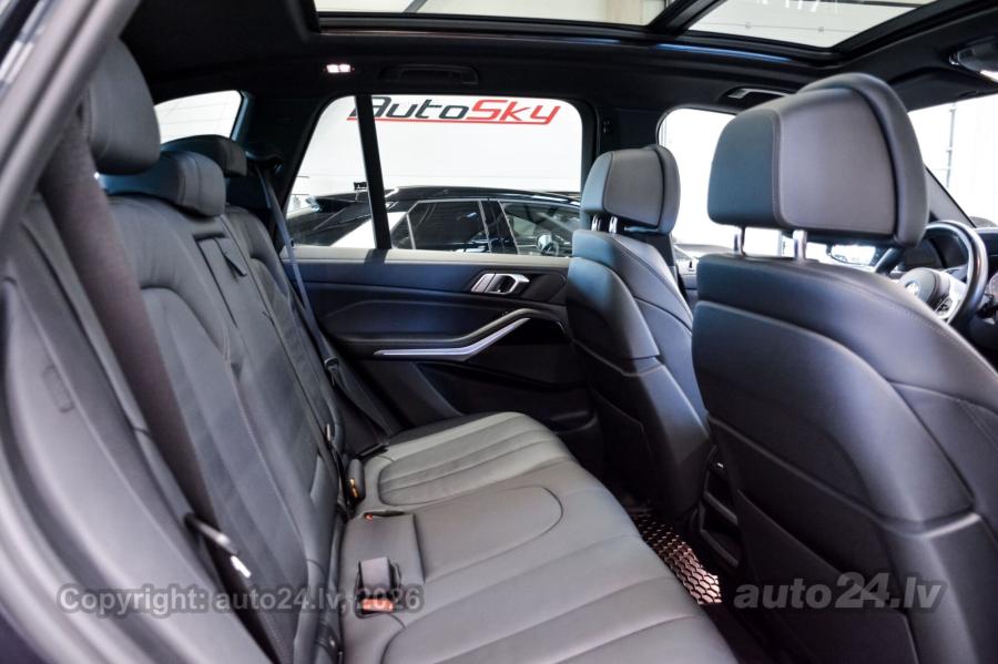 Pelēks BMW X5 2022 Tallina, ar dzinēja tilpumu 3.00 L un nobraukumu 153 tūkst. km par 56490 €, foto 14 vietnē AUTOMOTO.COM.LV