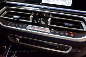 Pelēks BMW X5 2022 Tallina, ar dzinēja tilpumu 3.00 L un nobraukumu 153 tūkst. km par 56490 €, foto 16 vietnē AUTOMOTO.COM.LV