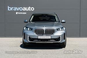 Grey BMW X5 2024 in Tartu, with an engine capacity of 3.00 L and mileage of 25 thousand km for 72900 €, photo 3 on AUTOMOTO.COM.LV