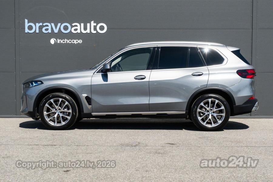 Grey BMW X5 2024 in Tartu, with an engine capacity of 3.00 L and mileage of 25 thousand km for 72900 €, photo 6 on AUTOMOTO.COM.LV