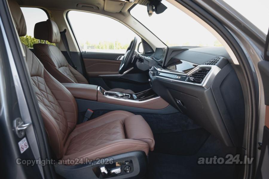 Grey BMW X5 2024 in Tartu, with an engine capacity of 3.00 L and mileage of 25 thousand km for 72900 €, photo 17 on AUTOMOTO.COM.LV