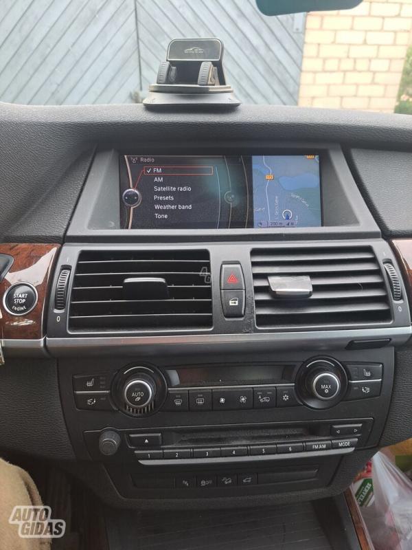 BMW X5 2012 in Vilnius, with an engine capacity of 3.50 L and mileage of 307 thousand km for 8850 €, photo 7 on AUTOMOTO.COM.LV