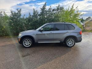 BMW X5 2012 in Vilnius, with an engine capacity of 3.50 L and mileage of 307 thousand km for 8850 €, photo 10 on AUTOMOTO.COM.LV