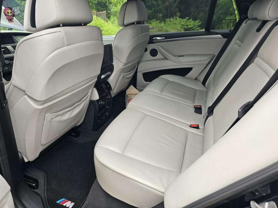 Melns BMW X5 M 2011 Kauņa, ar dzinēja tilpumu 4.40 L un nobraukumu 260 tūkst. km par 12999 €, foto 12 vietnē AUTOMOTO.COM.LV