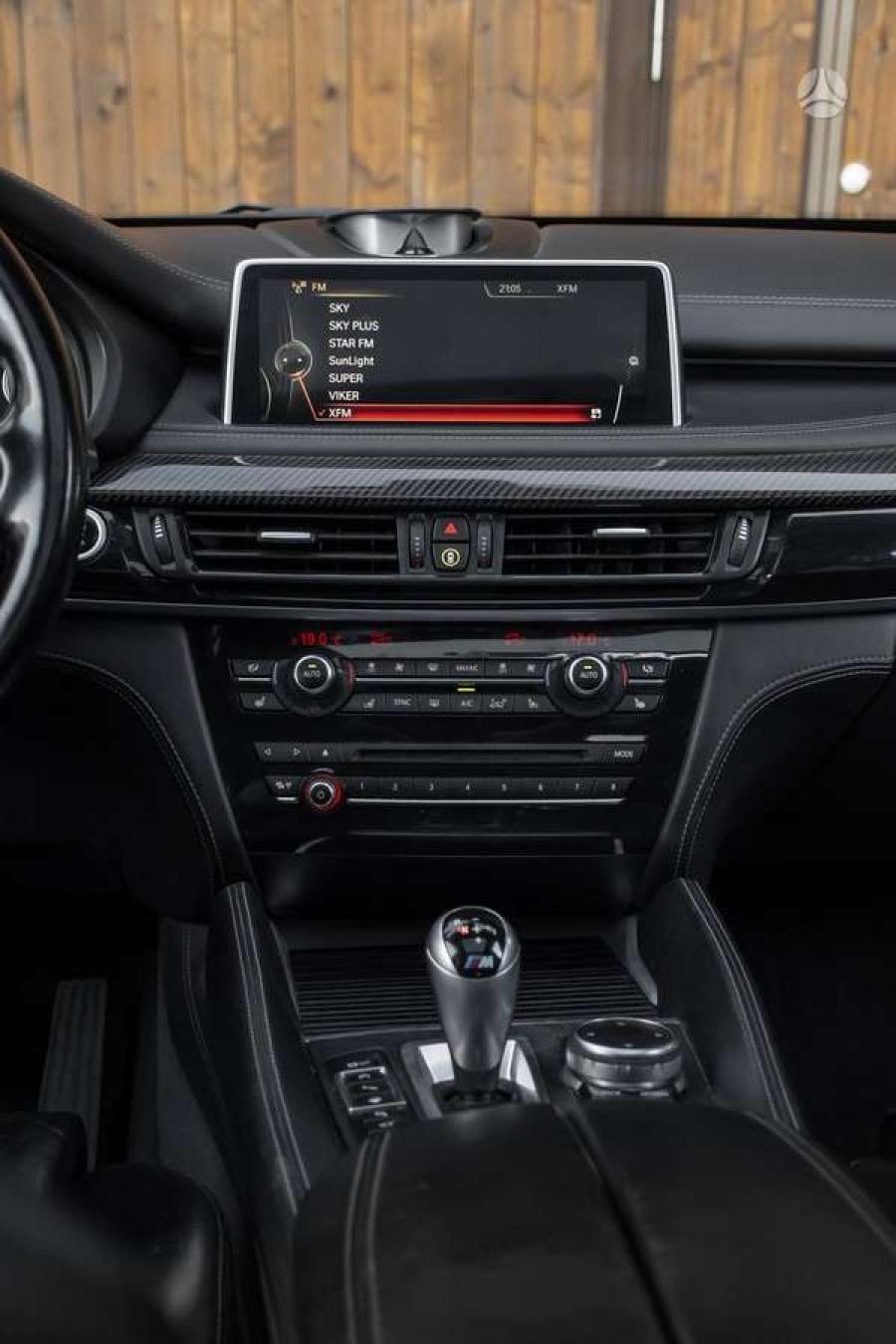 Melns BMW X5 M 2016 Plungė, ar dzinēja tilpumu 4.40 L un nobraukumu 204 tūkst. km par 29500 €, foto 16 vietnē AUTOMOTO.COM.LV