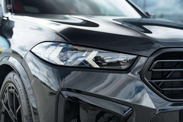 Melns BMW X5 M 2025 Klaipėda, ar dzinēja tilpumu 4.40 L un nobraukumu 19 tūkst. km par 99900 €, foto 3 vietnē AUTOMOTO.COM.LV