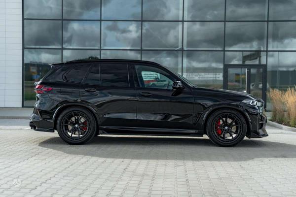Melns BMW X5 M 2025 Klaipėda, ar dzinēja tilpumu 4.40 L un nobraukumu 19 tūkst. km par 99900 €, foto 9 vietnē AUTOMOTO.COM.LV