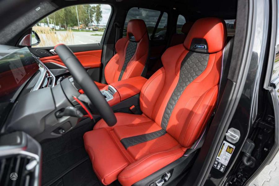 Melns BMW X5 M 2025 Klaipėda, ar dzinēja tilpumu 4.40 L un nobraukumu 19 tūkst. km par 99900 €, foto 25 vietnē AUTOMOTO.COM.LV