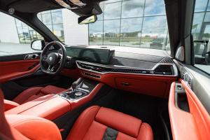 Melns BMW X5 M 2025 Klaipėda, ar dzinēja tilpumu 4.40 L un nobraukumu 19 tūkst. km par 99900 €, foto 37 vietnē AUTOMOTO.COM.LV