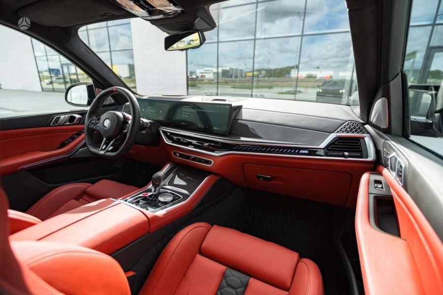 Melns BMW X5 M 2025 Klaipėda, ar dzinēja tilpumu 4.40 L un nobraukumu 19 tūkst. km par 99900 €, foto 37 vietnē AUTOMOTO.COM.LV