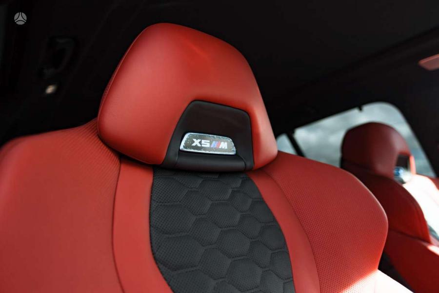 Melns BMW X5 M 2025 Klaipėda, ar dzinēja tilpumu 4.40 L un nobraukumu 19 tūkst. km par 99900 €, foto 41 vietnē AUTOMOTO.COM.LV