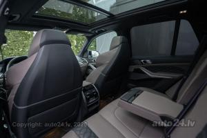 Melns BMW X5 M 2021 Tallina, ar dzinēja tilpumu 4.40 L un nobraukumu 94 tūkst. km par 72900 €, foto 12 vietnē AUTOMOTO.COM.LV