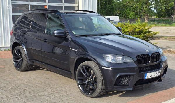Blue BMW X5 M 2011 in Jelgava, with an engine capacity of 4.40 L and mileage of 272 thousand km for 16000 €, photo 3 on AUTOMOTO.COM.LV