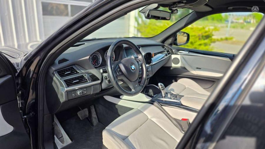 Zils BMW X5 M 2011 Jelgava, ar dzinēja tilpumu 4.40 L un nobraukumu 272 tūkst. km par 16000 €, foto 16 vietnē AUTOMOTO.COM.LV